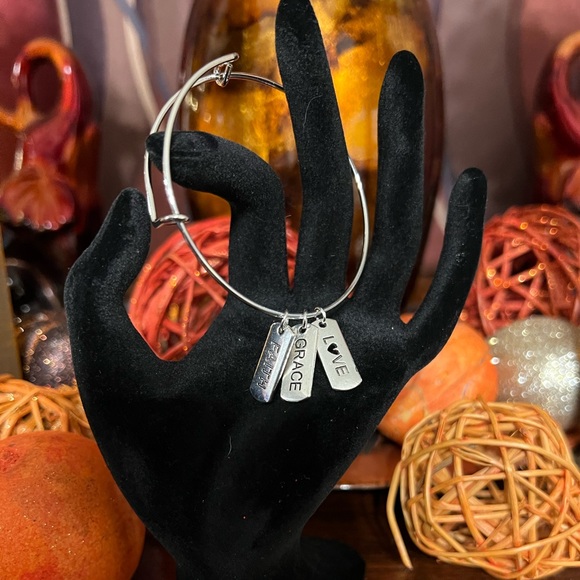 Jewelry | Beautiful Expandable Silver Bracelet | Poshmark